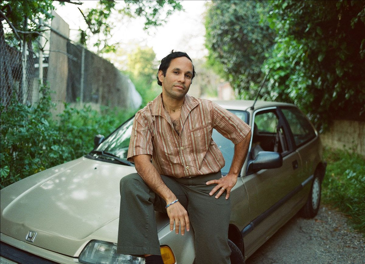 Pachyman presenta álbum, Switched-On - Canción a quemarropa